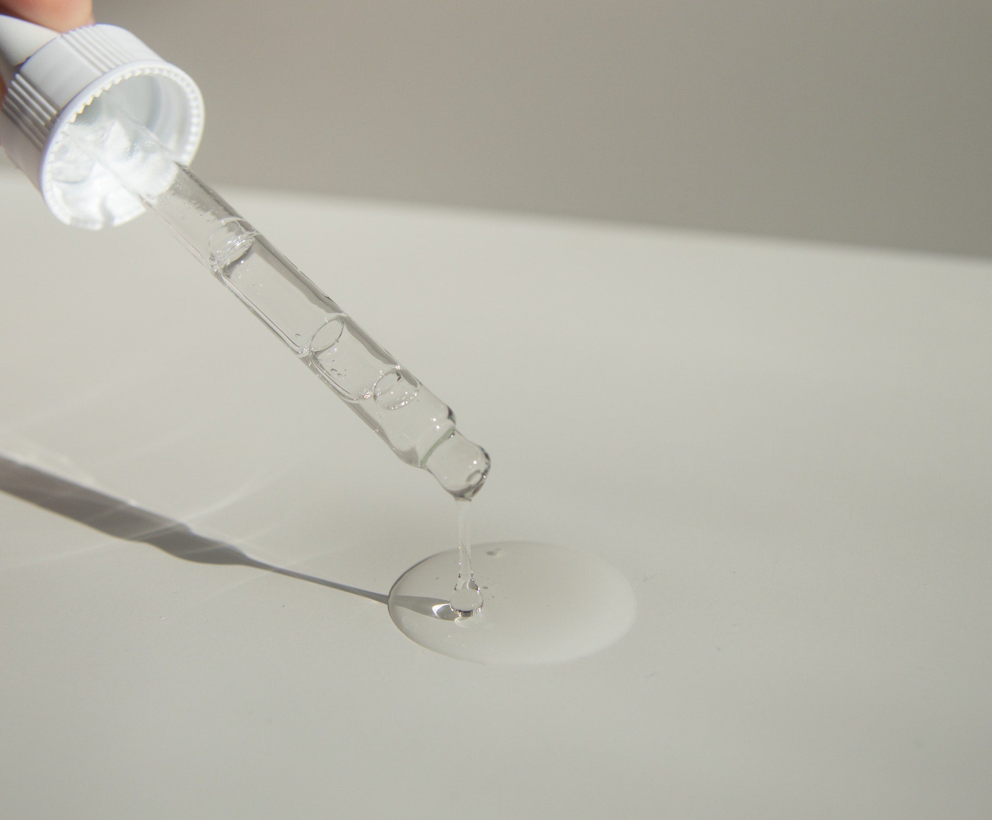 Mineral Oil: The Ingredient We Never Use | LIZA VETA® Wellbeing Blog